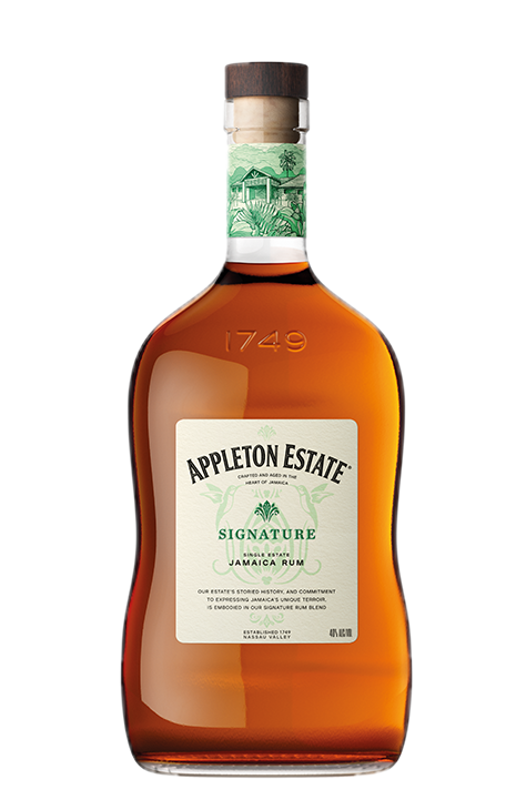Rum Appleton– mieszanka 15 rumów z Jamajki, 40% alkoholu